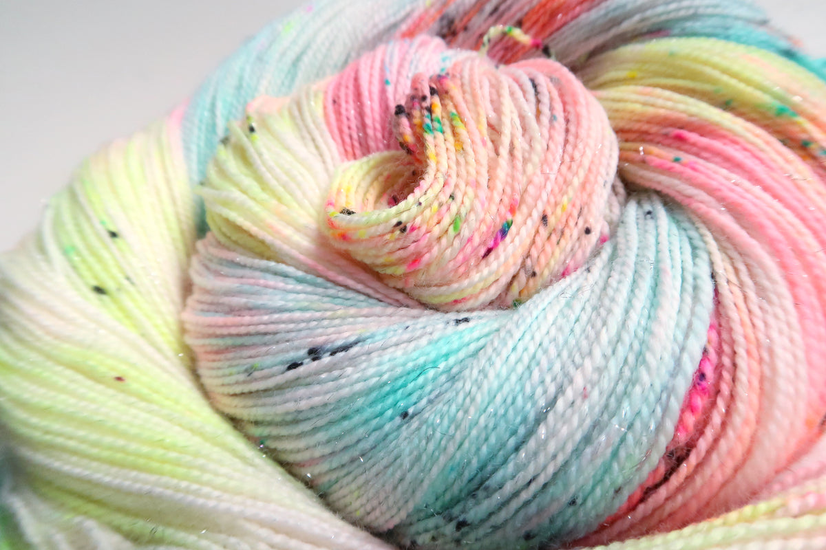 PRE-ORDER – YEAH YEAH YARN