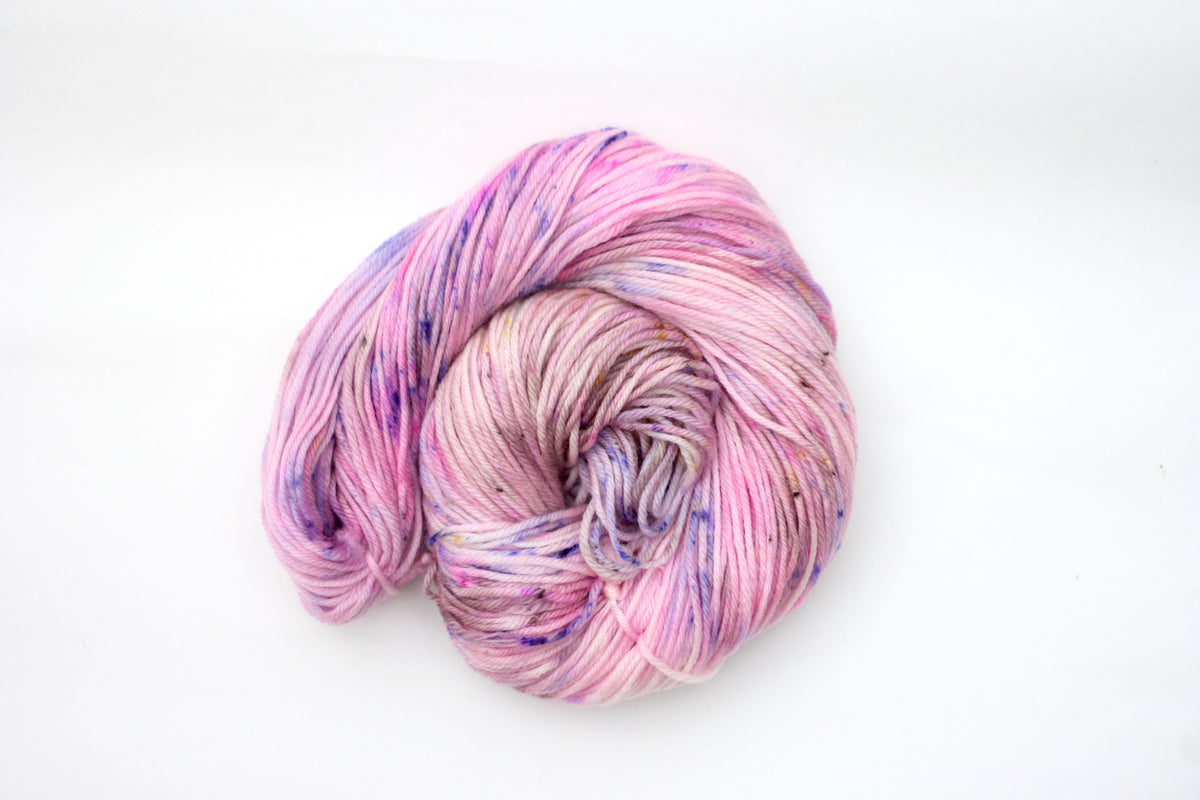 Aurora – YEAH YEAH YARN